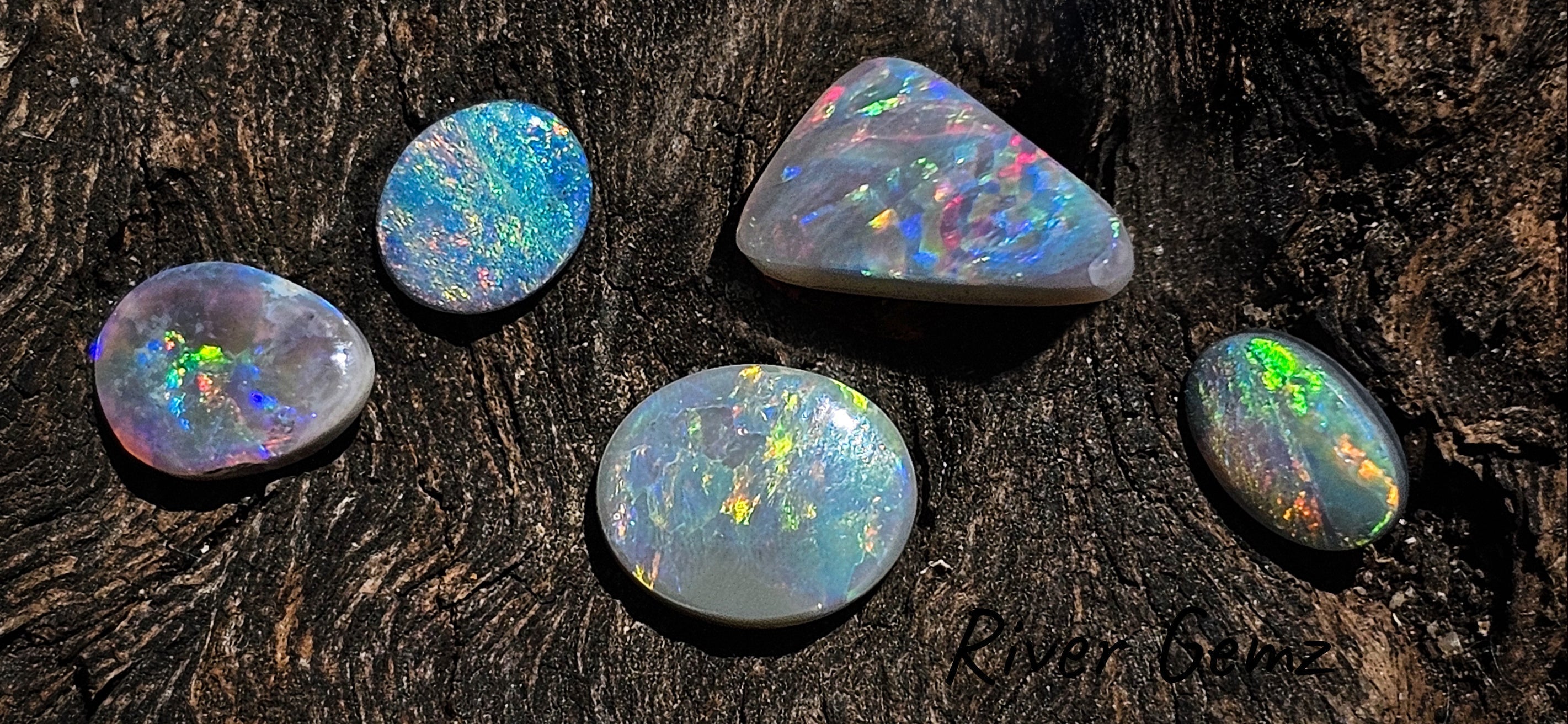 What is Black Opal?| Types of Opal | Black Opal Facts – River Gemz